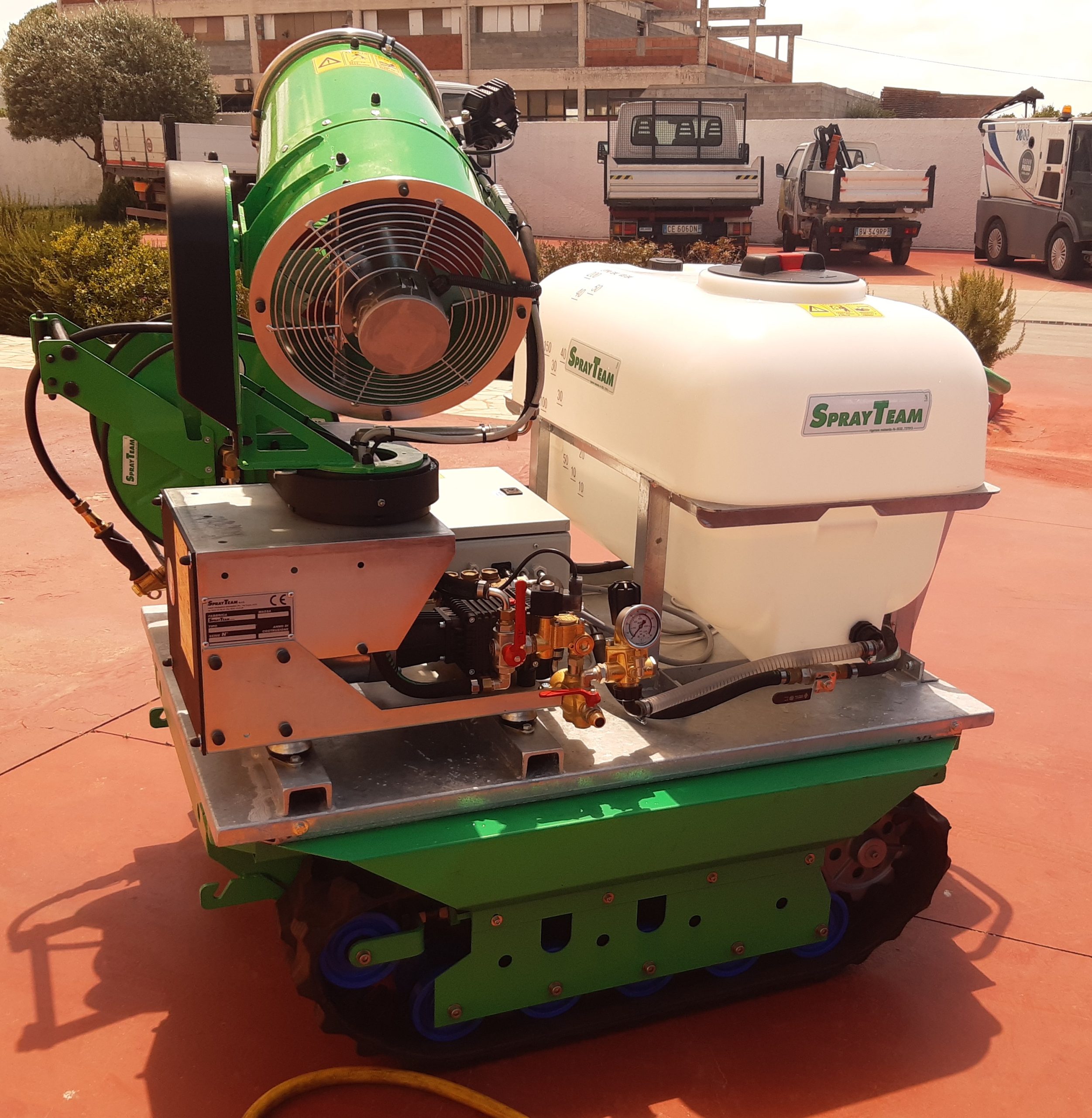 SPRAY TEAM: Battery Track 24V Litio - Pest Control News